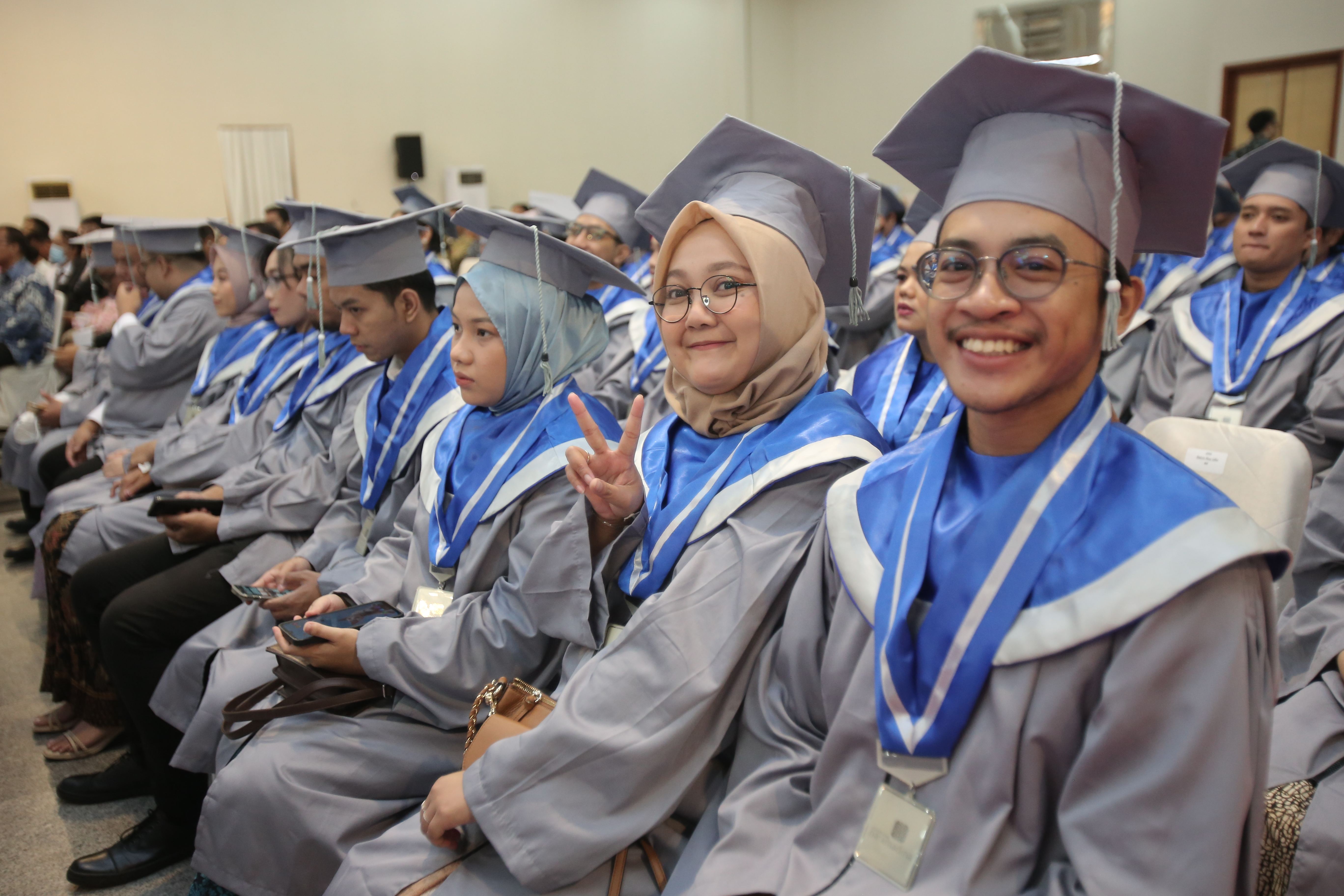 Wisuda Universitas Paramadina
